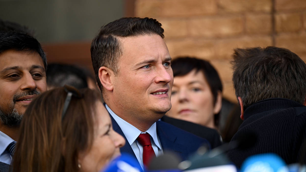 Wes Streeting given 48-hour warning to avoid dispute with GPs union | LBC