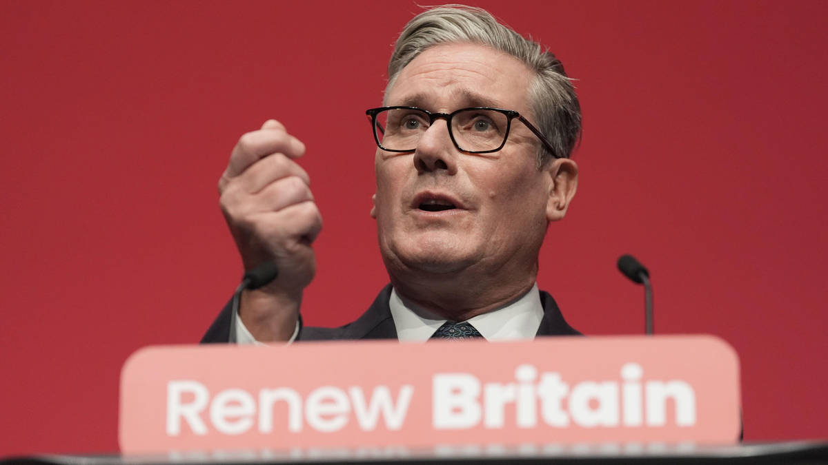 Nigel Farage ‘doesn’t like Britain’, Starmer declares as he warns of ...