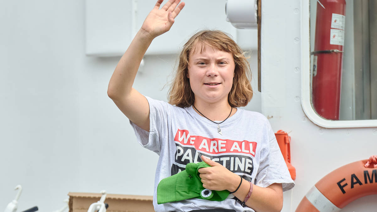 Greta Thunberg’s Gaza aid flotilla 'boarded by Israeli military ...