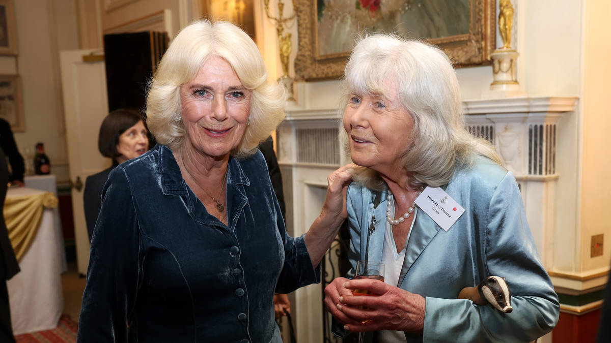 Queen leads tributes after best-selling novelist Dame Jilly Cooper dies ...