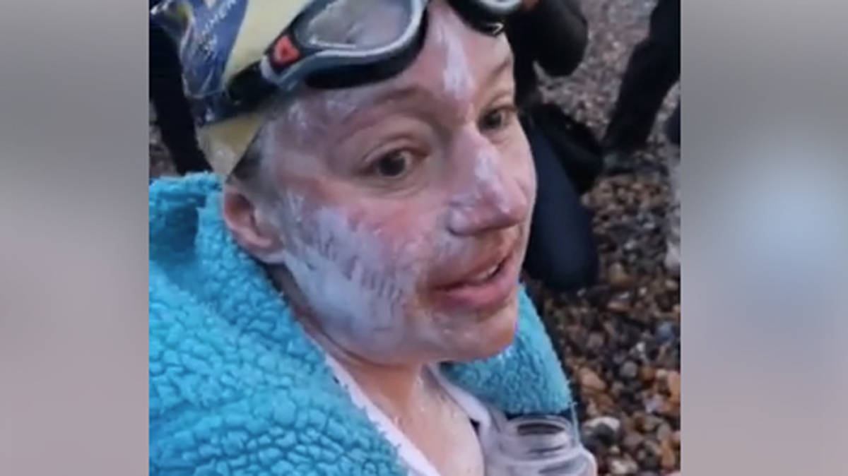 US swimmer Sarah Thomas becomes first person to swim channel four times ...