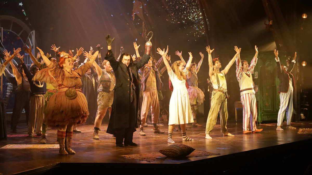 Wendy & Peter Pan review - a magical tale for the young and old | LBC