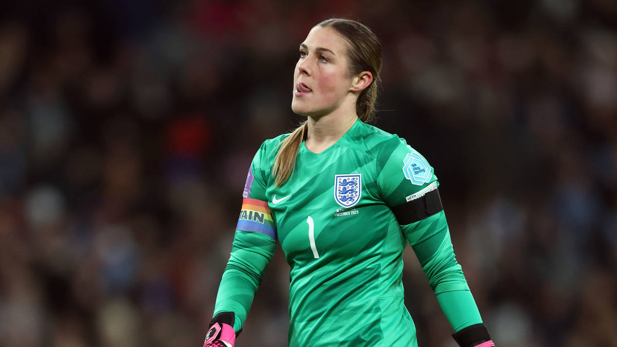 Legendary Lionesses goalkeeper Mary Earps says it was 'maddening' to ...