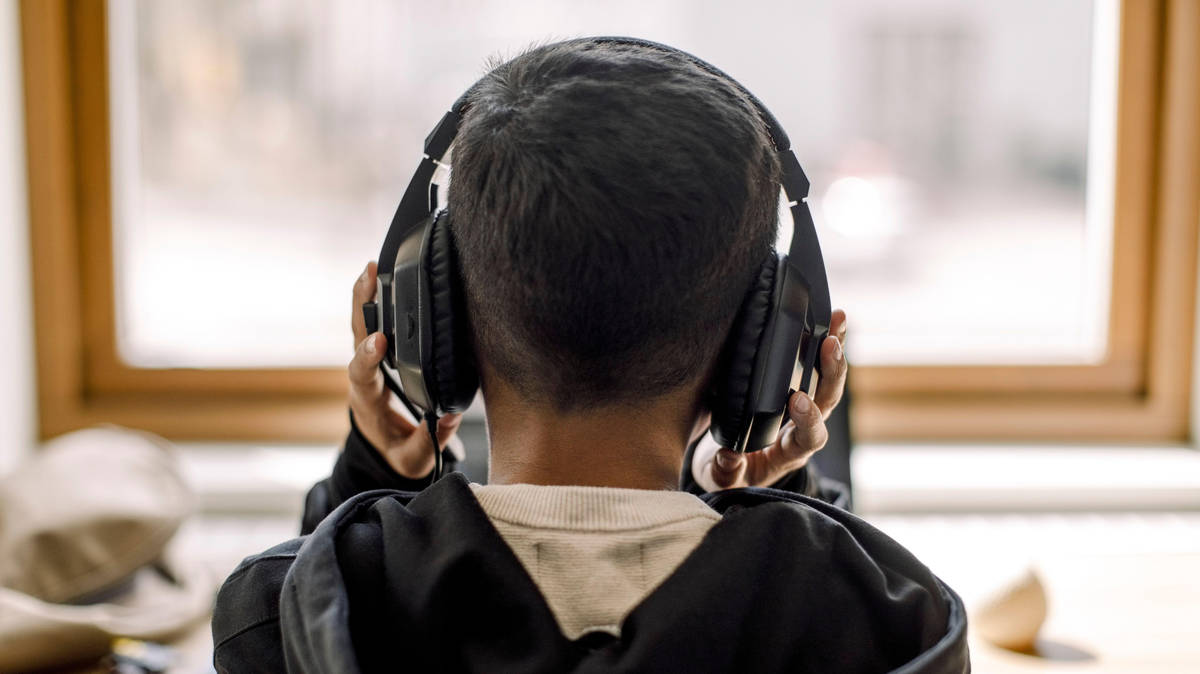 Why can those with ADHD wear ear protection and is it allowed in ...