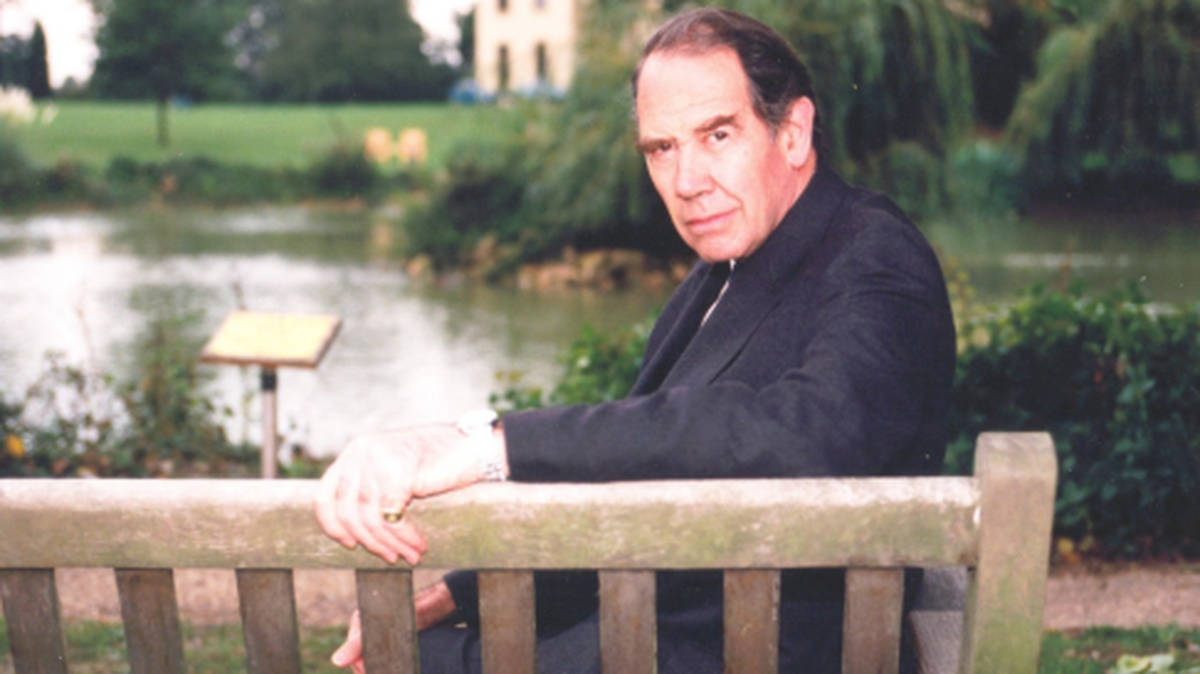 Surgeon who led UK’s first successful heart transplant operation dies ...