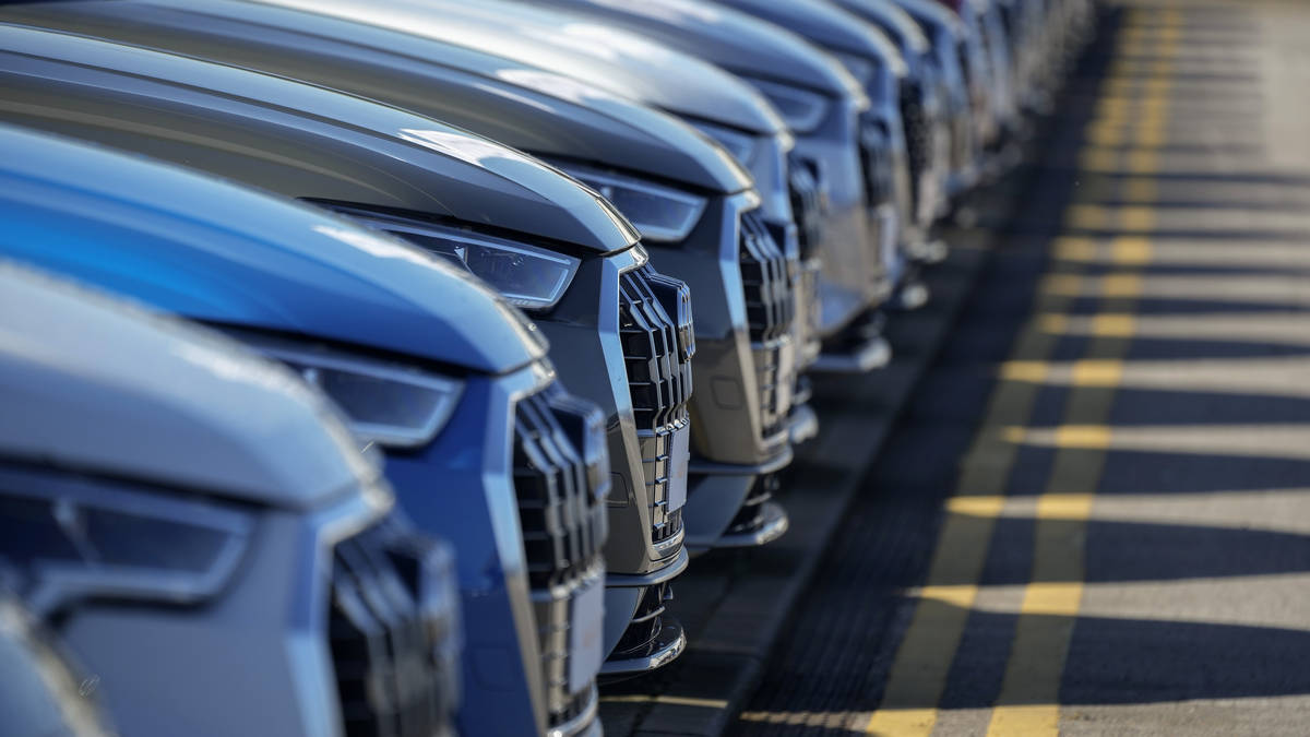 Number of cars built in UK falls, new figures show | LBC