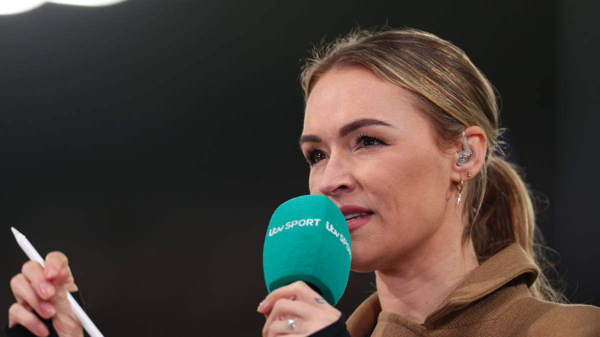 Laura Woods collapses while presenting coverage of Lioness friendly ...