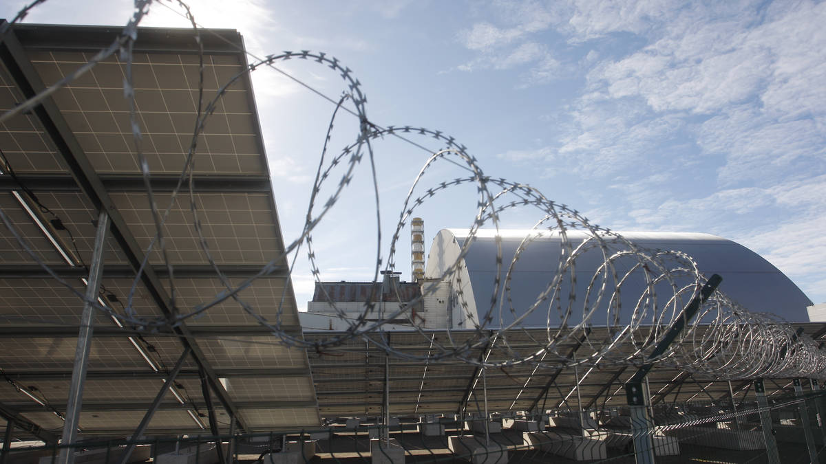 Chernobyl protective shield 'no longer confines radiation' after drone ...