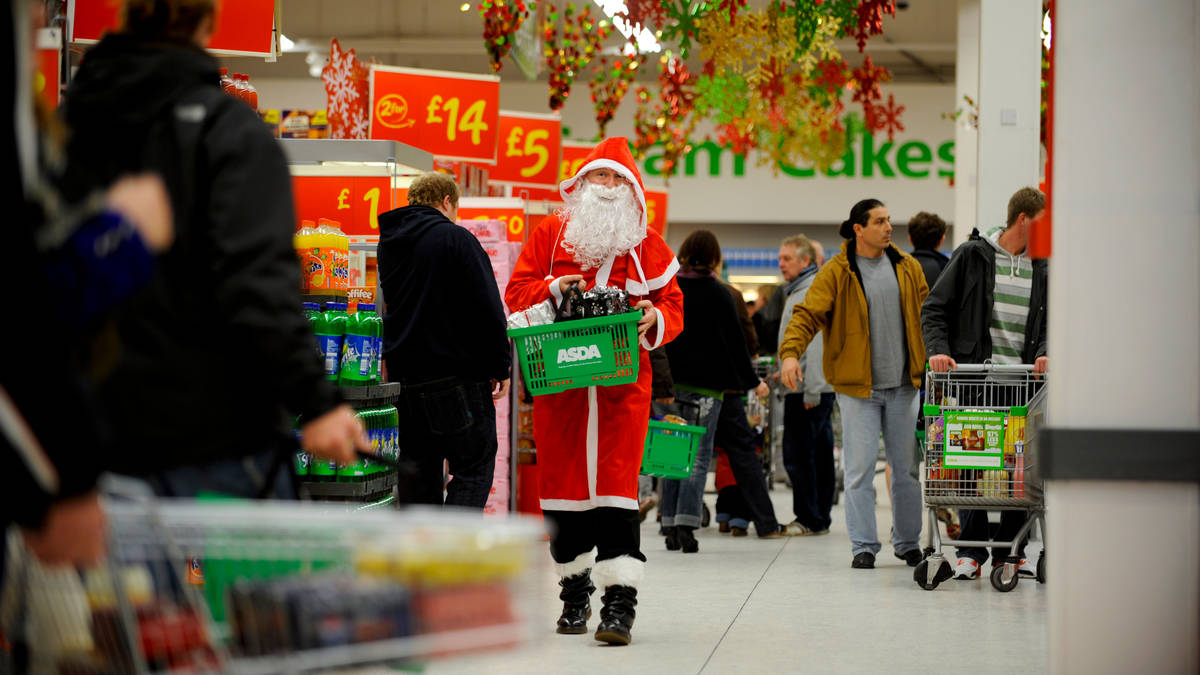 Christmas 2025 UK supermarket opening hours confirmed from Aldi to ...