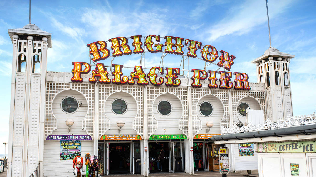 ‘National treasure’ Brighton Palace Pier put on sale block | LBC