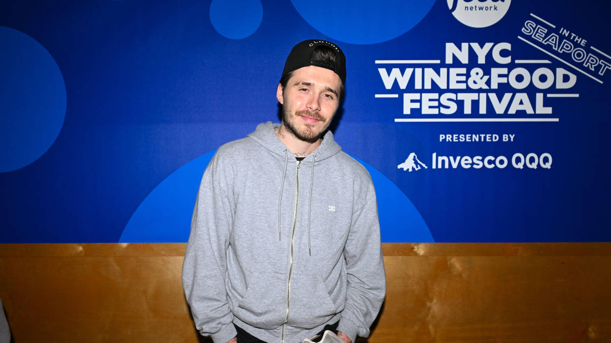 Why Brooklyn Beckham will only speak to his parents through lawyers ...