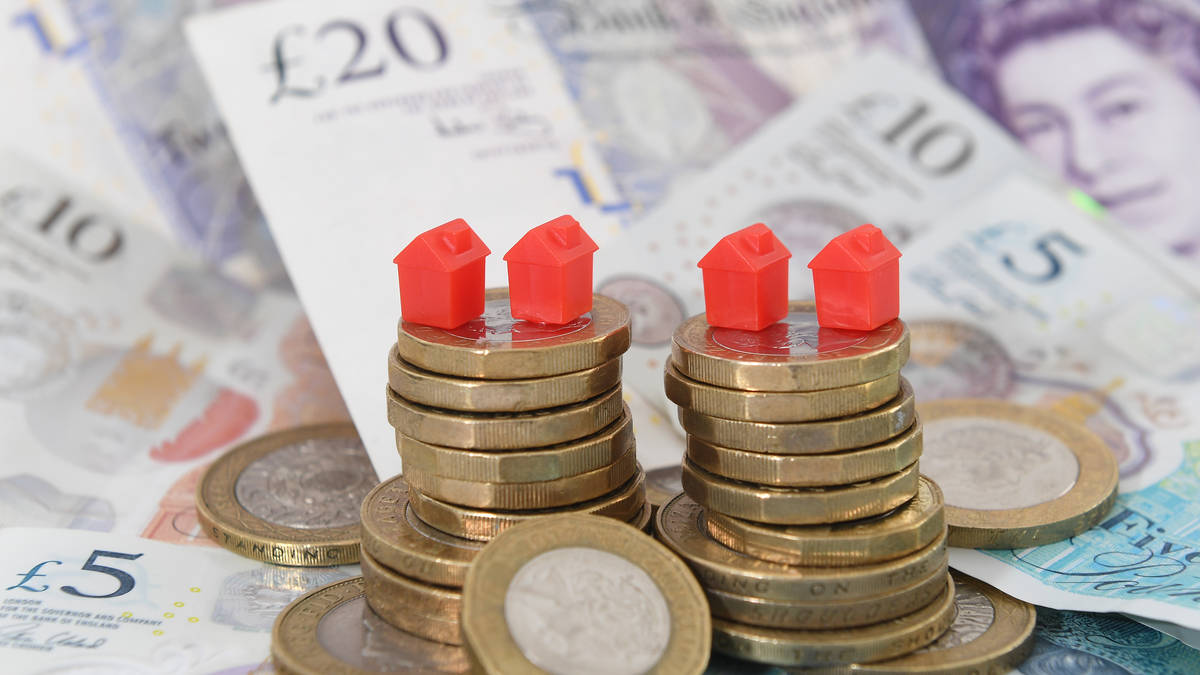 Financial ‘pain’ for first-time buyers revealed in stamp duty figures | LBC