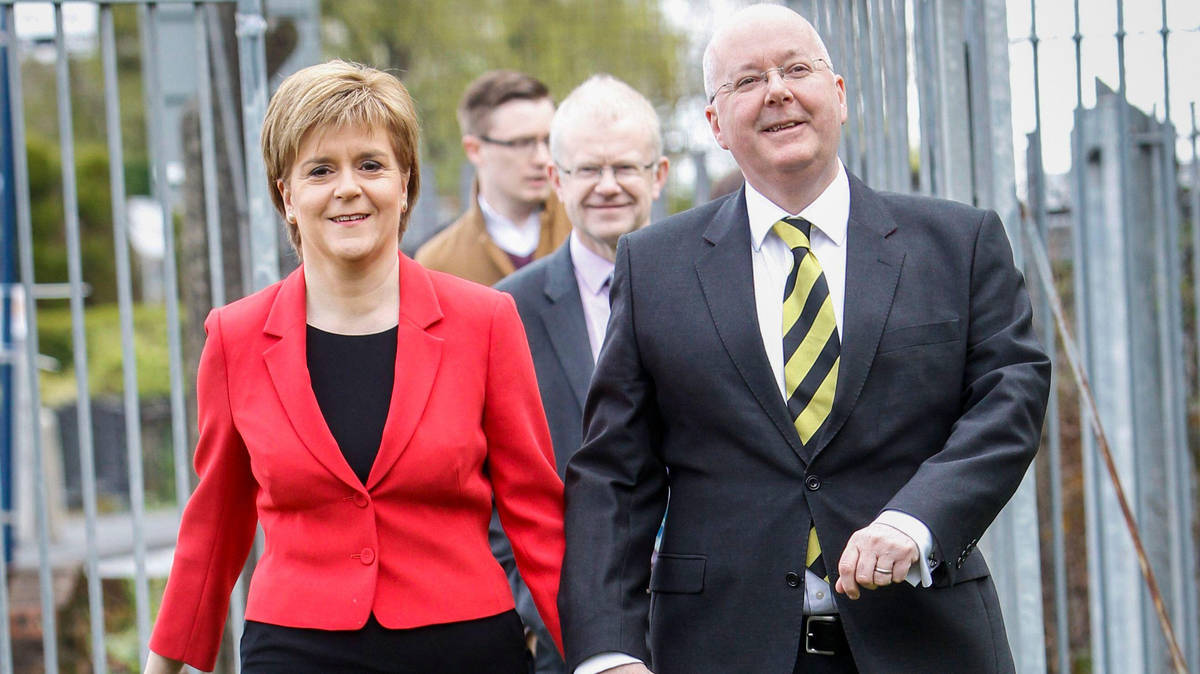 Peter Murrell accused of embezzling £459,000 from SNP | LBC