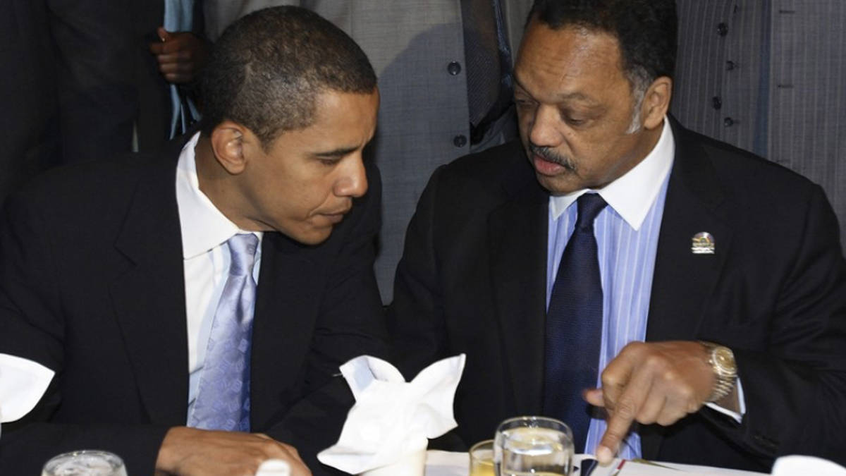 Barack Obama pays tribute to 'true giant' Reverend Jesse Jackson as ...