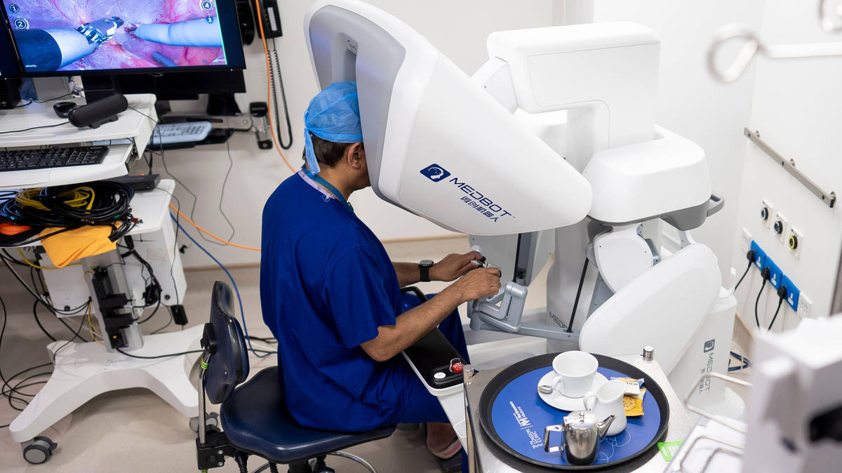 'Milestone' first UK remote robotic surgery as procedure went ...