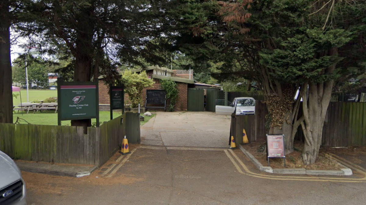 Man asked barrister 'Are you Jewish?' before punching him in jaw ...