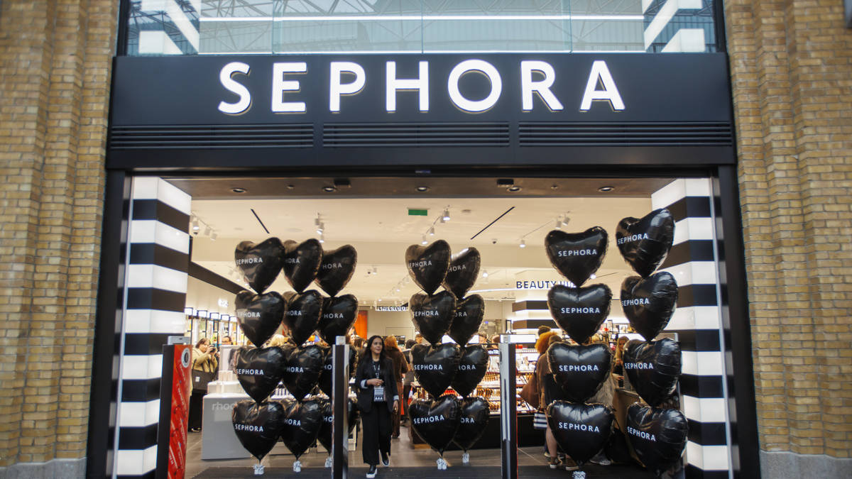 Sephora announces opening dates for first two Scottish stores | LBC