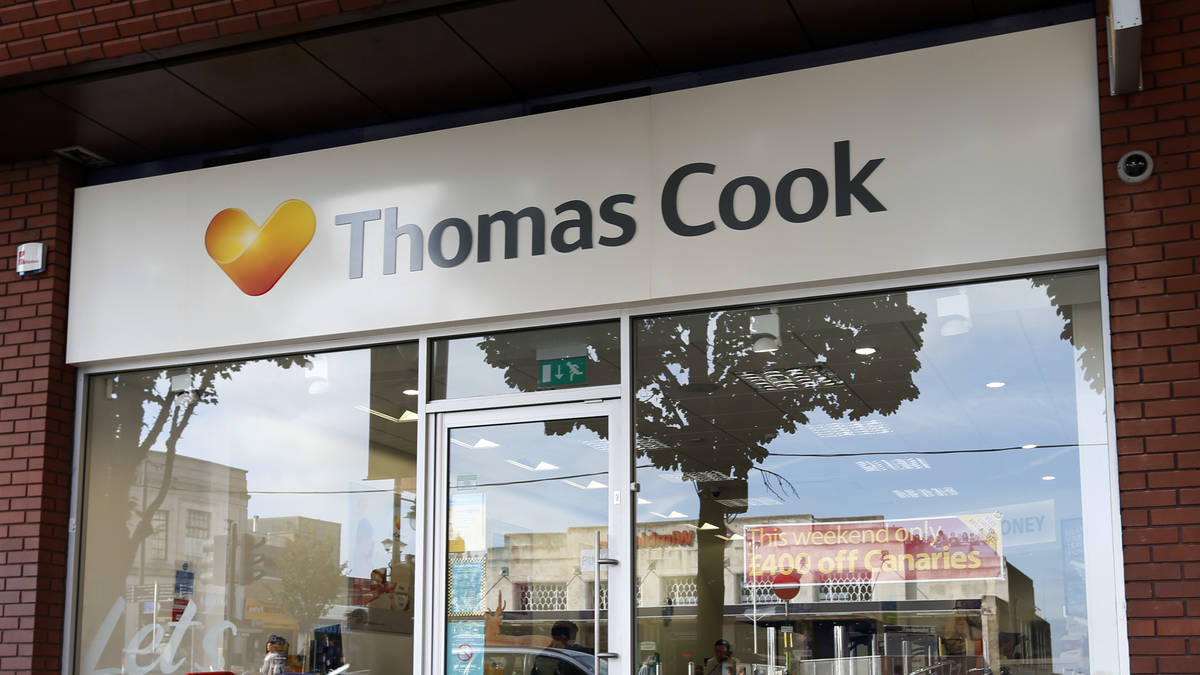 Thomas Cook boss apologises to staff and customers | LBC