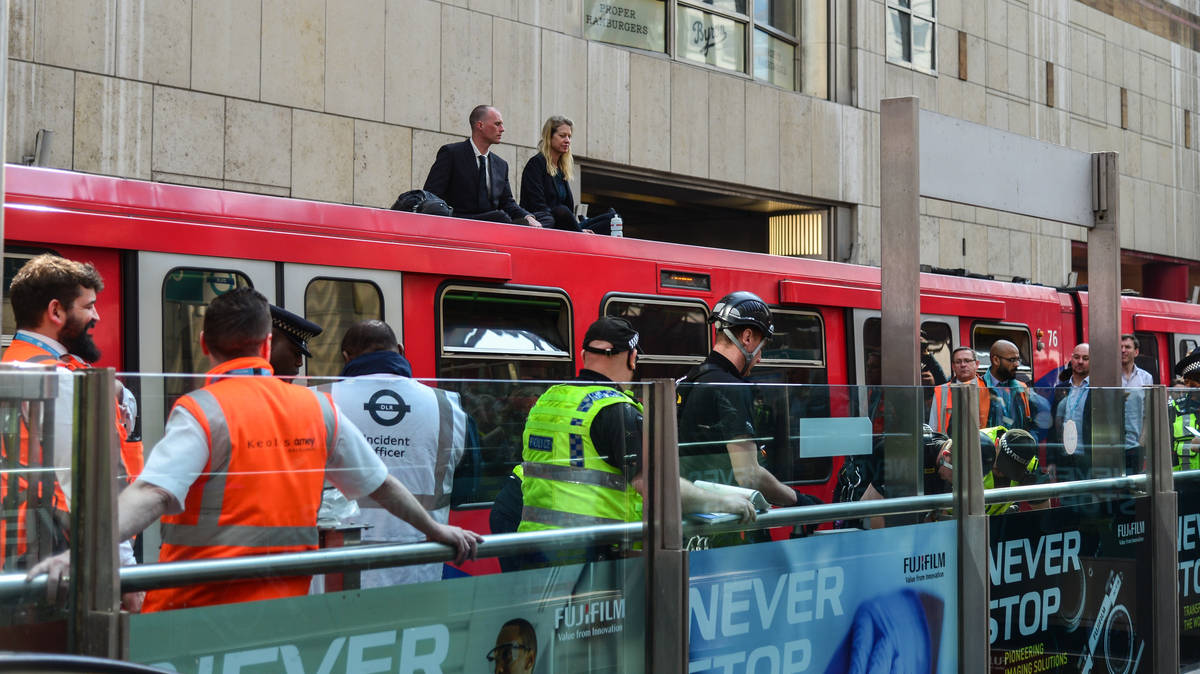 Police warn of danger ahead of Extinction Rebellion London Underground ...