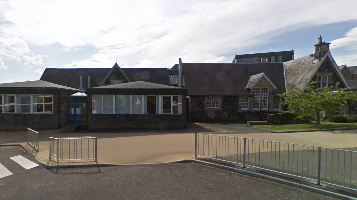 Students run for cover as 'severe' fire breaks out at Peebles High ...